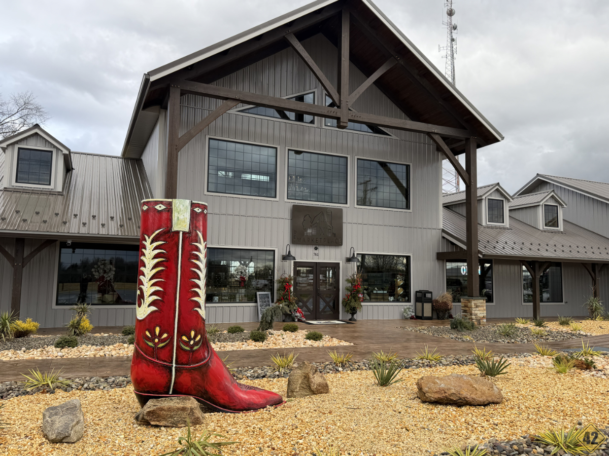 The Marketplace at Cowtown Pilesgrove Offers Grab-n-Go Eats and Country ...